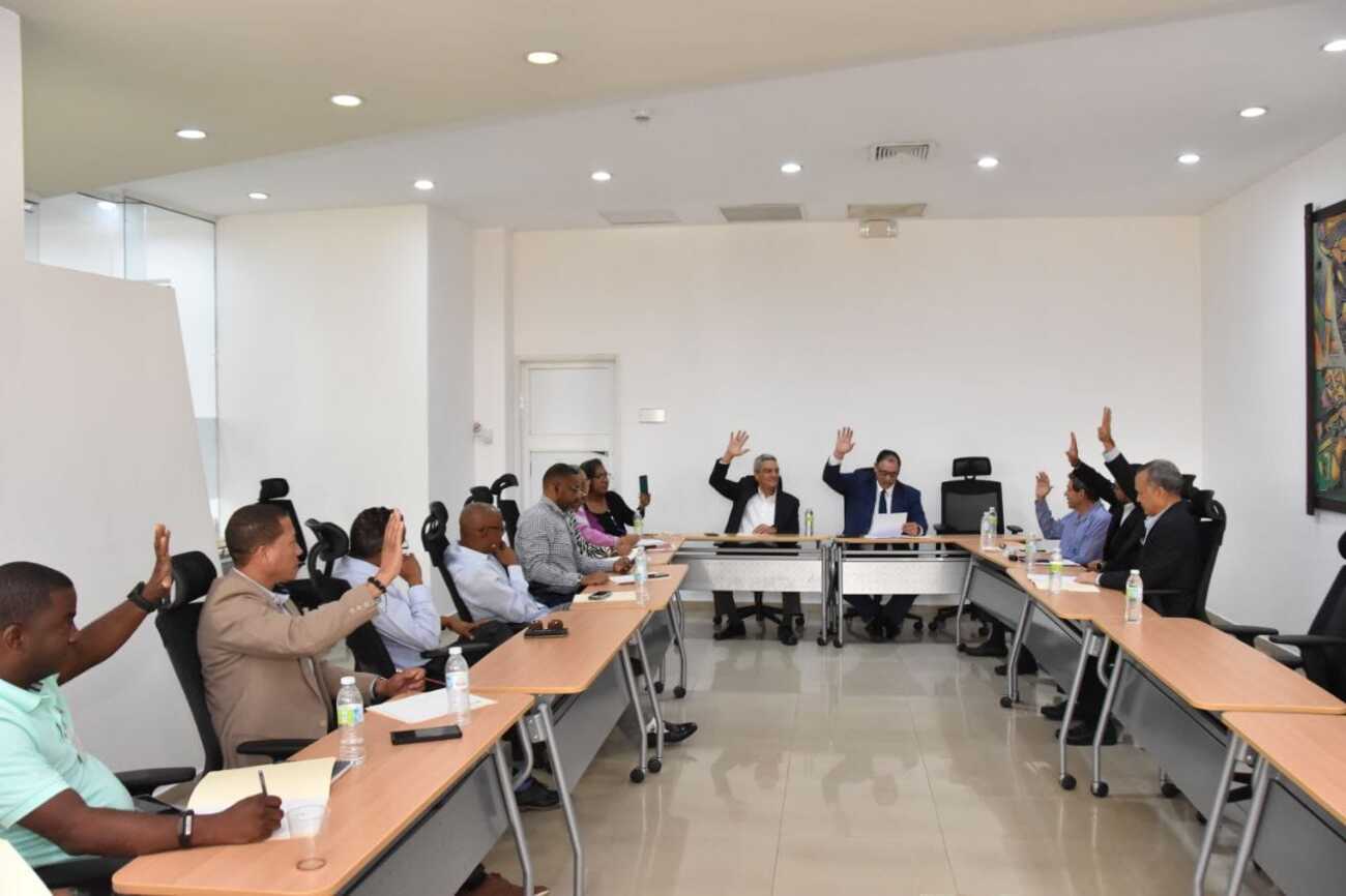 Gobierno aumenta 20 % el salario mínimo de los trabajadores en zona franca industrial ...